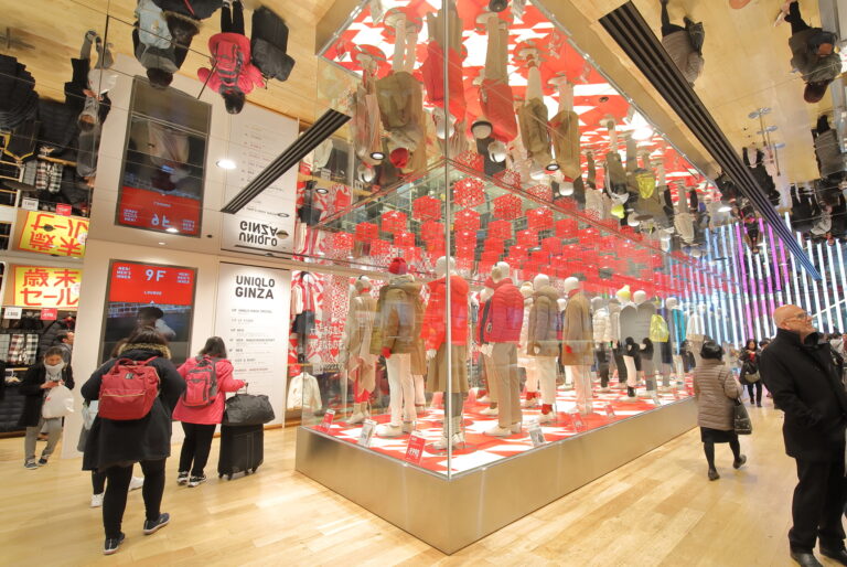 Step Inside The World’s Largest Uniqlo Store | Deep Japan